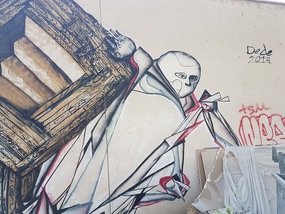 DEDE - אמנות נרטיבית - Street Art & Graffiti - Dror Hadadi