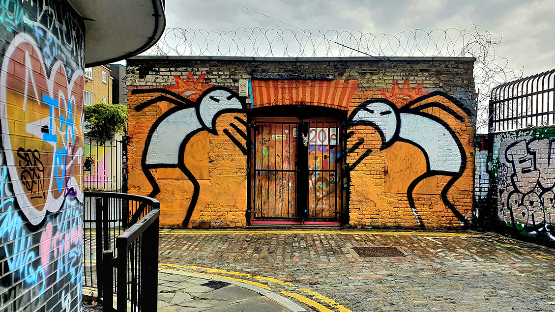 London's Leading Street Artists - Street Art & Graffiti - Dror Hadadi