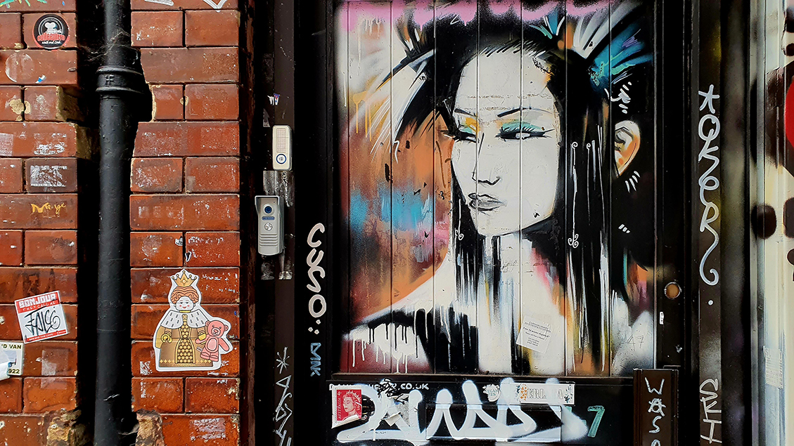 Dan Kitchener - Urban Nights - Street Art & Graffiti - Dror Hadadi