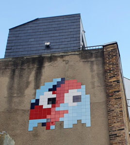 Space Invaders – Street Mosaics - Street Art & Graffiti - Dror Hadadi