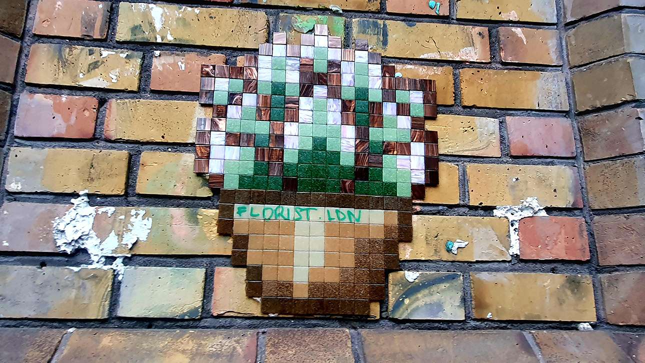 Space Invaders – Street Mosaics - Street Art & Graffiti - Dror Hadadi