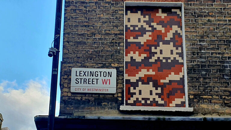 Space Invaders – Street Mosaics - Street Art & Graffiti - Dror Hadadi